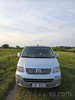Grey Volkswagen Multivan 2003 in Daugavpils, with an engine capacity of 2.50 L and mileage of 318 thousand km for 5500 €, photo  on AUTOMOTO.COM.LV