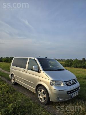 Grey Volkswagen Multivan 2003 in Daugavpils, with an engine capacity of 2.50 L and mileage of 318 thousand km for 5500 €, photo 3 on AUTOMOTO.COM.LV