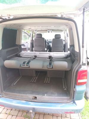 Grey Volkswagen Multivan 2003 in Riga, with an engine capacity of 2.50 L and mileage of 494 thousand km for 4500 €, photo 5 on AUTOMOTO.COM.LV