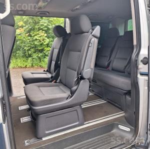 Grey Volkswagen Multivan 2003 in Riga, with an engine capacity of 2.50 L and mileage of 494 thousand km for 4500 €, photo 8 on AUTOMOTO.COM.LV