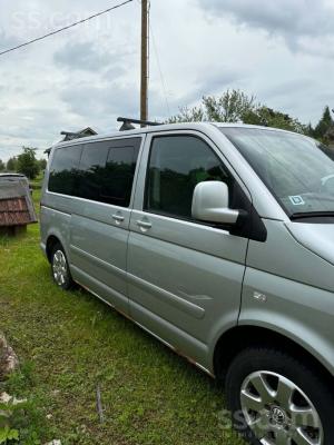 Grey Volkswagen Multivan 2003 in Gulbene, with an engine capacity of 2.50 L and mileage of 419 thousand km for 4000 €, photo 3 on AUTOMOTO.COM.LV