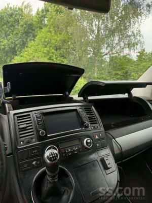 Grey Volkswagen Multivan 2003 in Gulbene, with an engine capacity of 2.50 L and mileage of 419 thousand km for 4000 €, photo 8 on AUTOMOTO.COM.LV