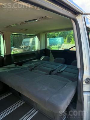 Grey Volkswagen Multivan 2003 in Gulbene, with an engine capacity of 2.50 L and mileage of 419 thousand km for 4000 €, photo 12 on AUTOMOTO.COM.LV