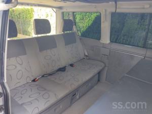 Grey Volkswagen Multivan 2003 in Ogre, with an engine capacity of 2.50 L and mileage of 352 thousand km for 9500 €, photo 6 on AUTOMOTO.COM.LV
