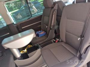 Grey Volkswagen Multivan 2003 in Jelgava, with an engine capacity of 2.50 L and mileage of 320 thousand km for 6500 €, photo 5 on AUTOMOTO.COM.LV