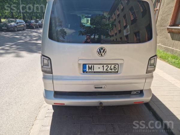 Pelēks Volkswagen Multivan 2003 Jelgava, ar dzinēja tilpumu 2.50 L un nobraukumu 320 tūkst. km par 6500 €, foto 6 vietnē AUTOMOTO.COM.LV