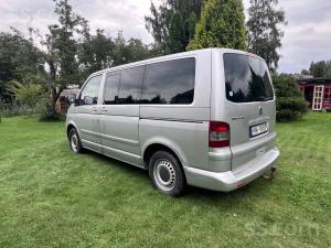Pelēks Volkswagen Multivan 2003 Rīga, ar dzinēja tilpumu 2.50 L un nobraukumu 405 tūkst. km par 5200 €, foto 7 vietnē AUTOMOTO.COM.LV