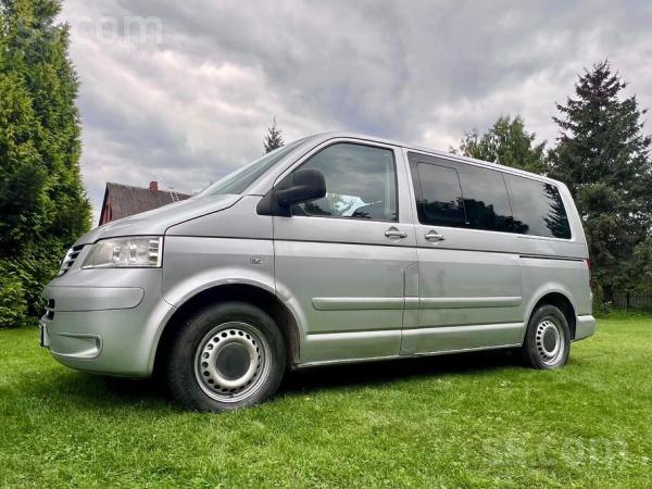 Pelēks Volkswagen Multivan 2003 Rīga, ar dzinēja tilpumu 2.50 L un nobraukumu 405 tūkst. km par 5200 €, foto 8 vietnē AUTOMOTO.COM.LV