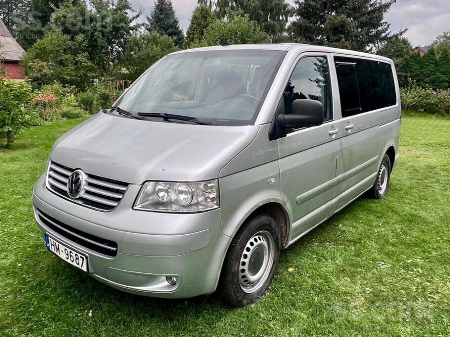 Pelēks Volkswagen Multivan 2003 Rīga, ar dzinēja tilpumu 2.50 L un nobraukumu 405 tūkst. km par 5200 €, foto 9 vietnē AUTOMOTO.COM.LV