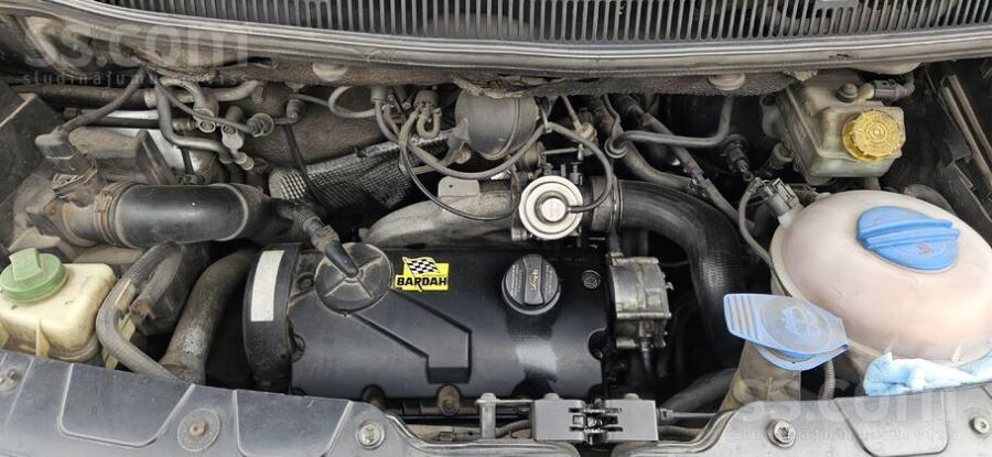 Pelēks Volkswagen Multivan 2003 Jelgava, ar dzinēja tilpumu 1.90 L un nobraukumu 460 tūkst. km par 6200 €, foto 8 vietnē AUTOMOTO.COM.LV