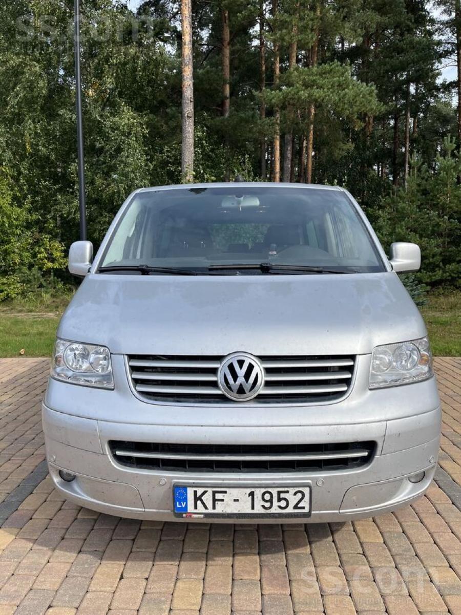 Pelēks Volkswagen Multivan 2004 Rīga, ar dzinēja tilpumu 2.50 L un nobraukumu 459 tūkst. km par 3200 €, foto 1 vietnē AUTOMOTO.COM.LV