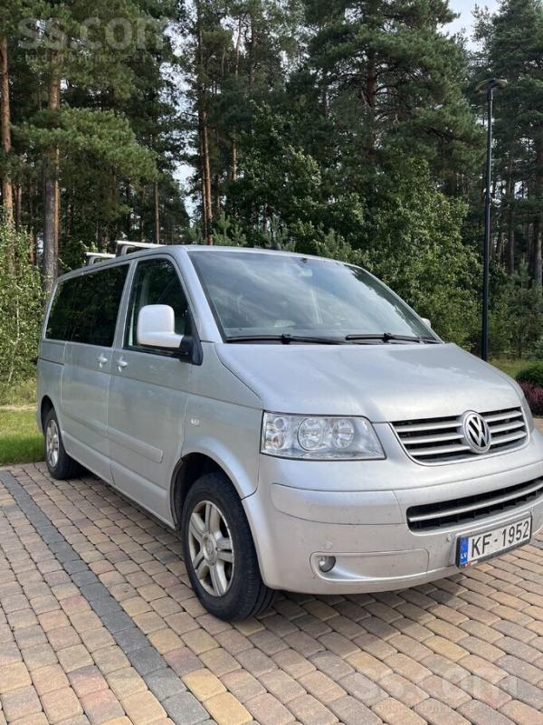 Pelēks Volkswagen Multivan 2004 Rīga, ar dzinēja tilpumu 2.50 L un nobraukumu 459 tūkst. km par 3200 €, foto 3 vietnē AUTOMOTO.COM.LV