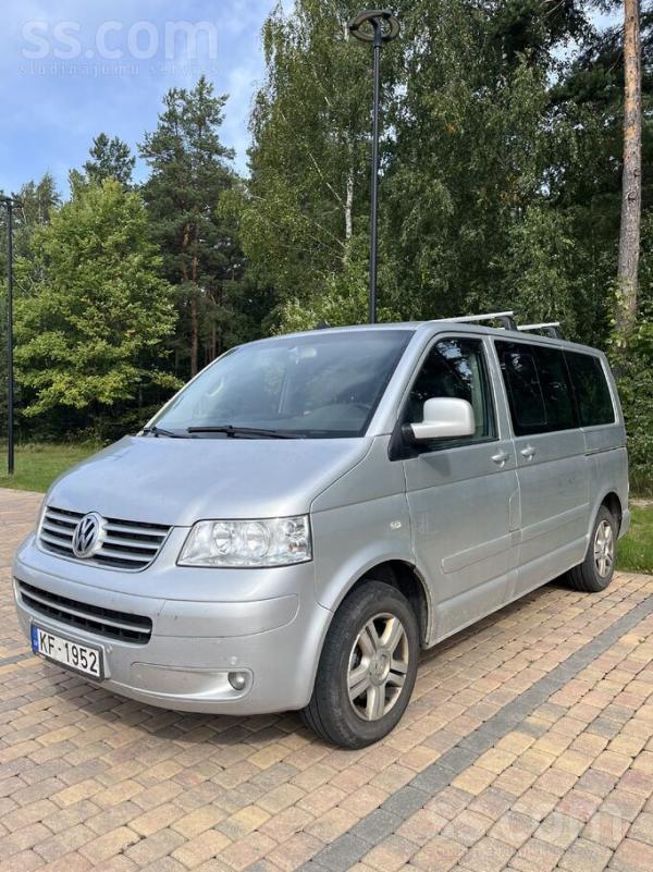 Pelēks Volkswagen Multivan 2004 Rīga, ar dzinēja tilpumu 2.50 L un nobraukumu 459 tūkst. km par 3200 €, foto 4 vietnē AUTOMOTO.COM.LV