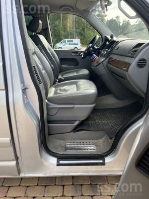 Pelēks Volkswagen Multivan 2004 Rīga, ar dzinēja tilpumu 2.50 L un nobraukumu 459 tūkst. km par 3200 €, foto 10 vietnē AUTOMOTO.COM.LV