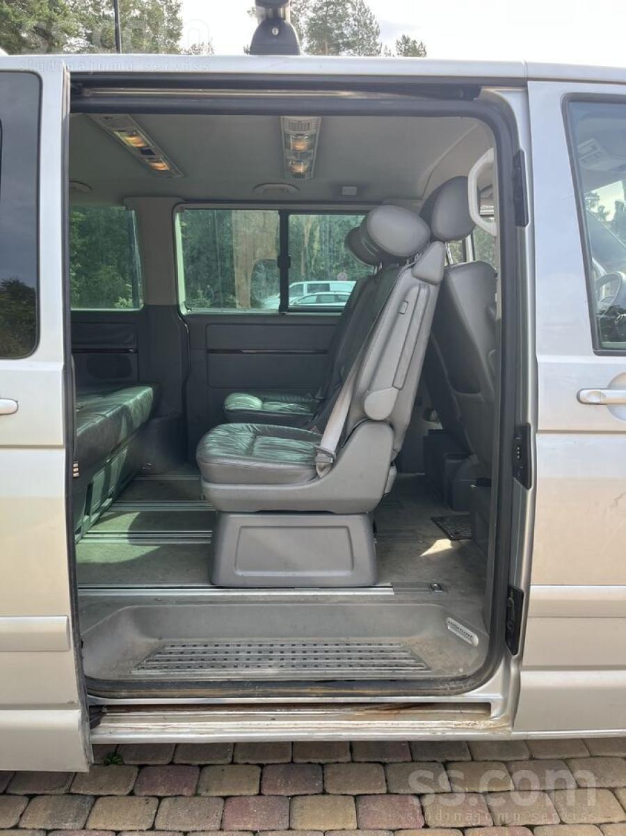 Pelēks Volkswagen Multivan 2004 Rīga, ar dzinēja tilpumu 2.50 L un nobraukumu 459 tūkst. km par 3200 €, foto 13 vietnē AUTOMOTO.COM.LV