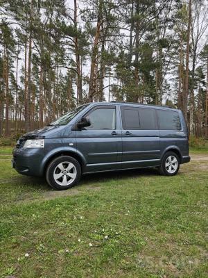 Pelēks Volkswagen Multivan 2005 Ventspils, ar dzinēja tilpumu 2.50 L un nobraukumu 381 tūkst. km par 18000 €, foto 2 vietnē AUTOMOTO.COM.LV