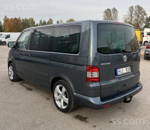 Grey Volkswagen Multivan 2005 in Riga, with an engine capacity of 2.50 L and mileage of 282 thousand km for 7850 €, photo 4 on AUTOMOTO.COM.LV