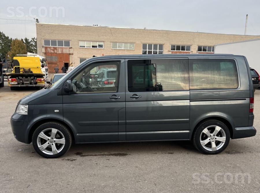 Grey Volkswagen Multivan 2005 in Riga, with an engine capacity of 2.50 L and mileage of 282 thousand km for 7850 €, photo 7 on AUTOMOTO.COM.LV