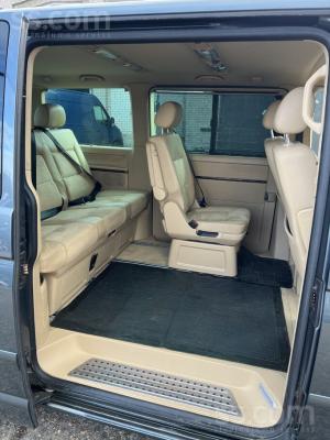 Grey Volkswagen Multivan 2005 in Riga, with an engine capacity of 2.50 L and mileage of 282 thousand km for 7850 €, photo 10 on AUTOMOTO.COM.LV