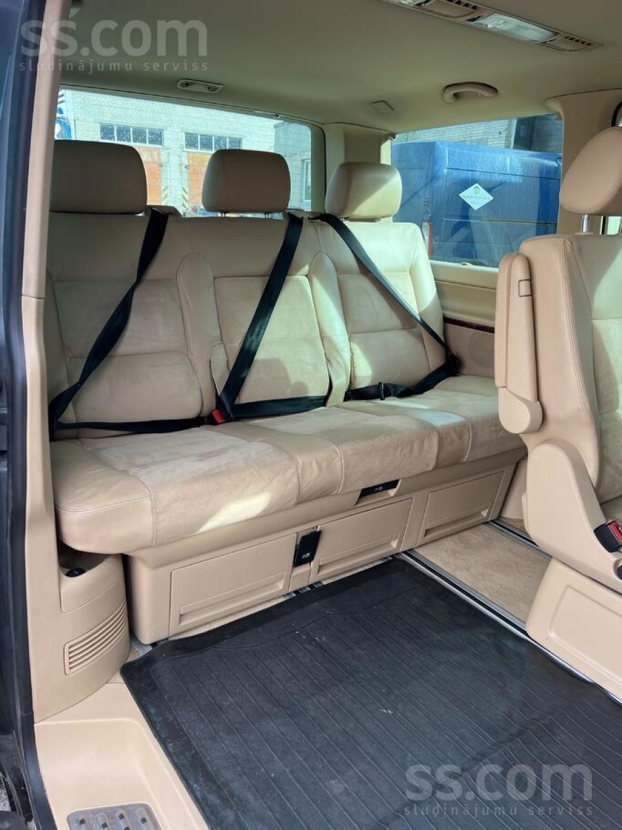 Grey Volkswagen Multivan 2005 in Riga, with an engine capacity of 2.50 L and mileage of 282 thousand km for 7850 €, photo 11 on AUTOMOTO.COM.LV