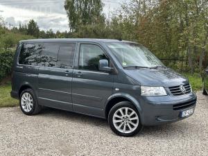 Grey Volkswagen Multivan 2006 in Tukums, with an engine capacity of 2.50 L and mileage of 320 thousand km for 8490 €, photo 3 on AUTOMOTO.COM.LV