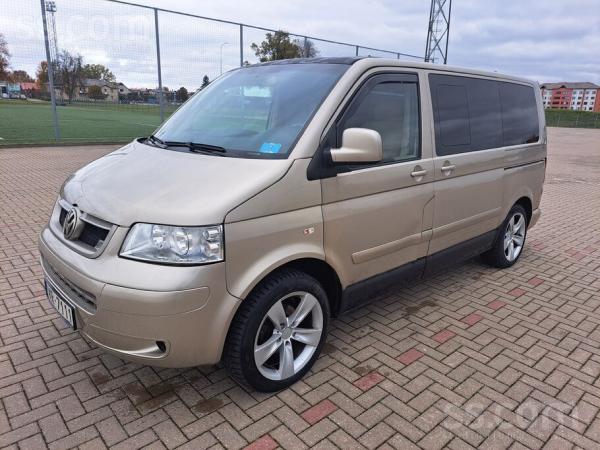 Grey Volkswagen Multivan 2006 in Valmiera, with an engine capacity of 2.50 L and mileage of 425 thousand km for 4950 €, photo 3 on AUTOMOTO.COM.LV