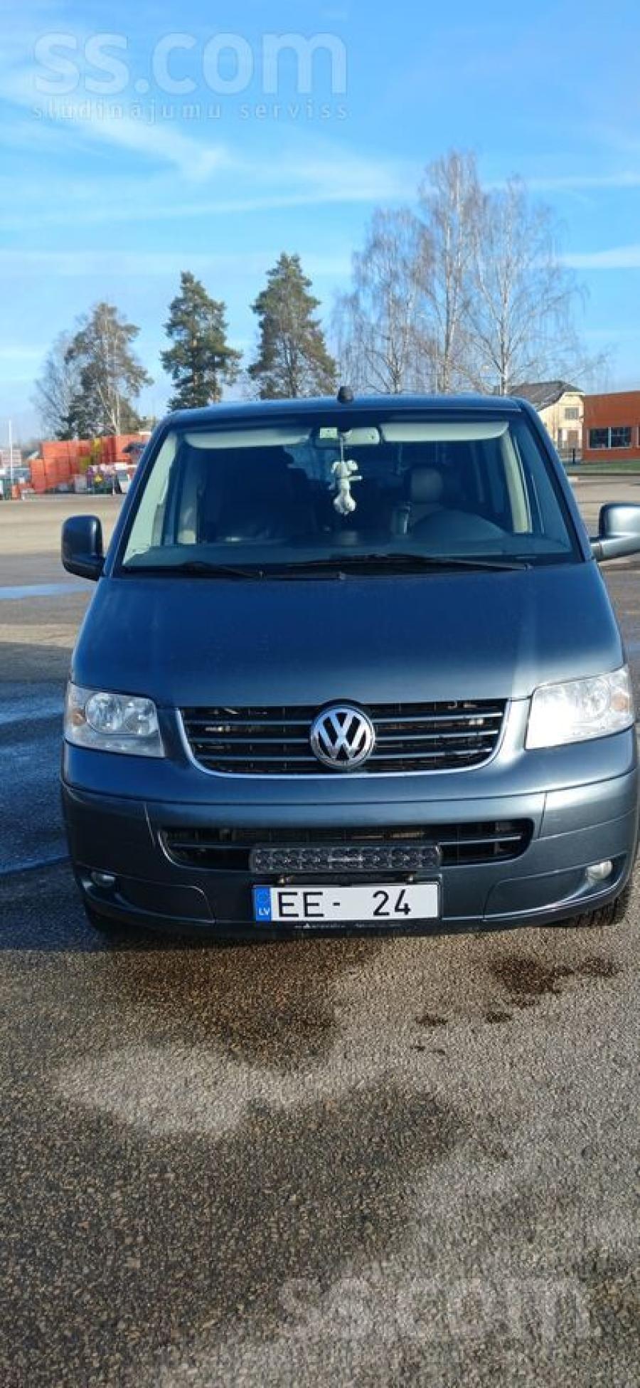 Pelēks Volkswagen Multivan 2008 Valmiera, ar dzinēja tilpumu 2.50 L un nobraukumu 321 tūkst. km par 9300 €, foto 3 vietnē AUTOMOTO.COM.LV