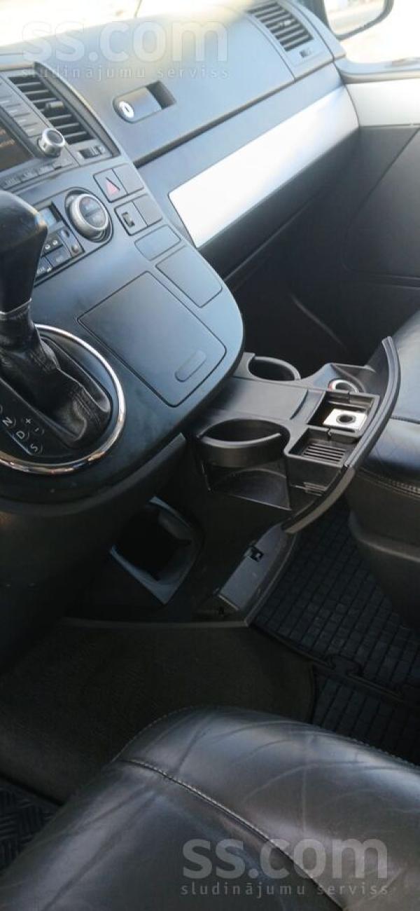 Pelēks Volkswagen Multivan 2008 Valmiera, ar dzinēja tilpumu 2.50 L un nobraukumu 321 tūkst. km par 9300 €, foto 10 vietnē AUTOMOTO.COM.LV