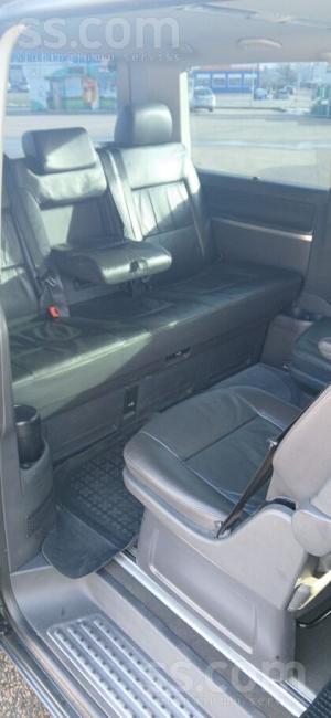 Pelēks Volkswagen Multivan 2008 Valmiera, ar dzinēja tilpumu 2.50 L un nobraukumu 321 tūkst. km par 9300 €, foto 17 vietnē AUTOMOTO.COM.LV