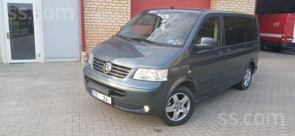 Фольксваген Мультиван 2008 в Валмиера на AUTOMOTO.COM.LV Серый Фольксваген Мультиван 2008 в Валмиера, объемом двигателя 2.50 л и пробегом 334 тыс. км за 7800 €, фото 1 на AUTOMOTO.COM.LV