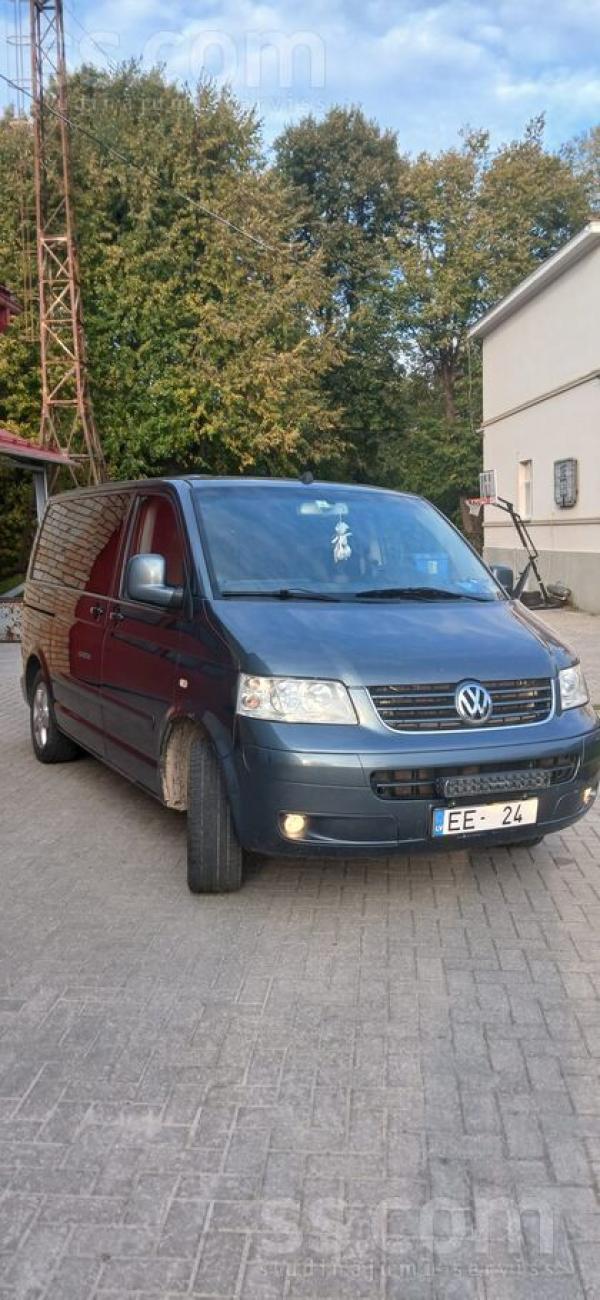 Фольксваген Мультиван 2008 в Валмиера на AUTOMOTO.COM.LV Серый Фольксваген Мультиван 2008 в Валмиера, объемом двигателя 2.50 л и пробегом 334 тыс. км за 7800 €, фото 3 на AUTOMOTO.COM.LV
