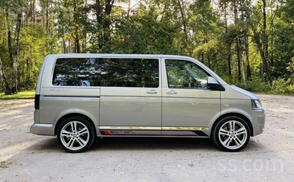 Grey Volkswagen Multivan 2010 in Riga, with an engine capacity of 2.00 L and mileage of 0 thousand km for 13590 €, photo 4 on AUTOMOTO.COM.LV