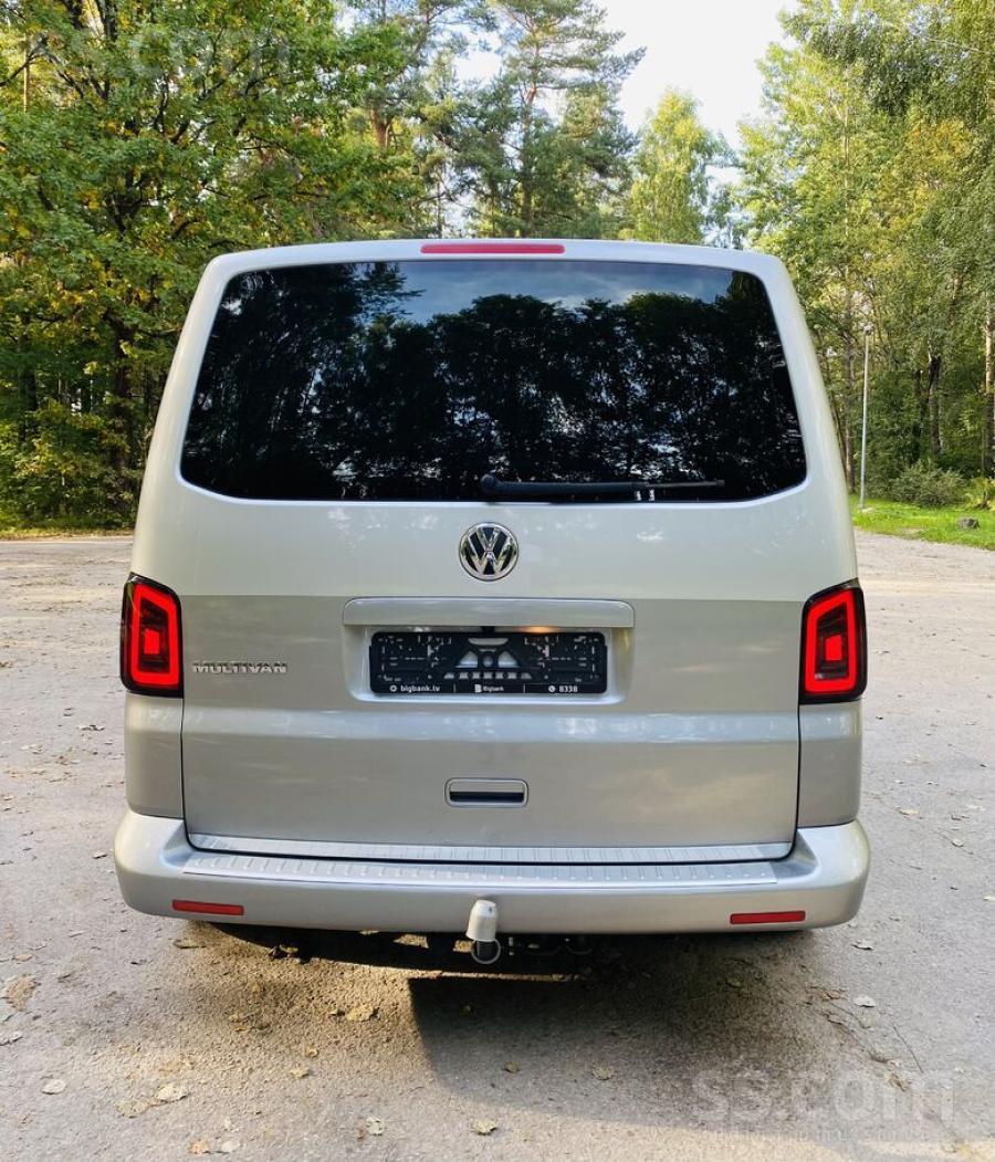Grey Volkswagen Multivan 2010 in Riga, with an engine capacity of 2.00 L and mileage of 0 thousand km for 13590 €, photo 6 on AUTOMOTO.COM.LV