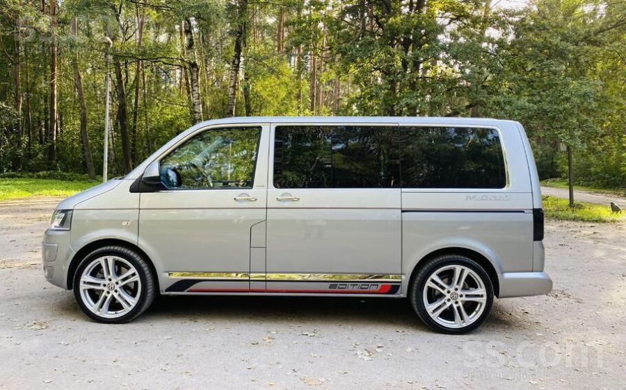 Grey Volkswagen Multivan 2010 in Riga, with an engine capacity of 2.00 L and mileage of 0 thousand km for 13590 €, photo 8 on AUTOMOTO.COM.LV