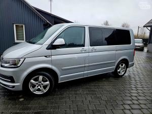 Pelēks Volkswagen Multivan 2011 Kaišiadorys, ar dzinēja tilpumu 2.00 L un nobraukumu 370 tūkst. km par 13200 €, foto 2 vietnē AUTOMOTO.COM.LV