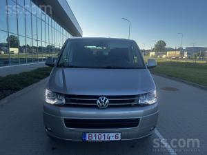 Grey Volkswagen Multivan 2011 in Rezekne, with an engine capacity of 2.00 L and mileage of 258 thousand km for 16900 €, photo 10 on AUTOMOTO.COM.LV