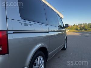 Grey Volkswagen Multivan 2011 in Rezekne, with an engine capacity of 2.00 L and mileage of 258 thousand km for 16900 €, photo 12 on AUTOMOTO.COM.LV