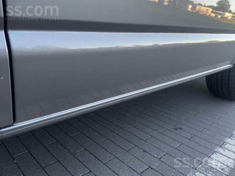 Grey Volkswagen Multivan 2011 in Rezekne, with an engine capacity of 2.00 L and mileage of 258 thousand km for 16900 €, photo 14 on AUTOMOTO.COM.LV