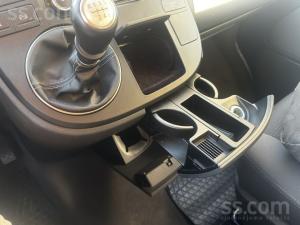 Grey Volkswagen Multivan 2011 in Rezekne, with an engine capacity of 2.00 L and mileage of 258 thousand km for 16900 €, photo 22 on AUTOMOTO.COM.LV