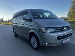 Pelēks Volkswagen Multivan 2011 Rēzekne, ar dzinēja tilpumu 2.00 L un nobraukumu 258 tūkst. km par 16900 €, foto 4 vietnē AUTOMOTO.COM.LV