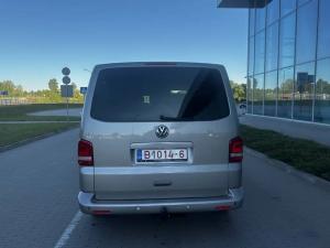 Pelēks Volkswagen Multivan 2011 Rēzekne, ar dzinēja tilpumu 2.00 L un nobraukumu 258 tūkst. km par 16900 €, foto 7 vietnē AUTOMOTO.COM.LV