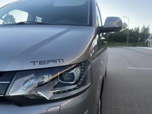Pelēks Volkswagen Multivan 2011 Rēzekne, ar dzinēja tilpumu 2.00 L un nobraukumu 258 tūkst. km par 16900 €, foto 12 vietnē AUTOMOTO.COM.LV