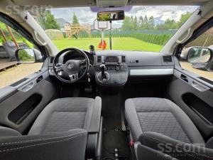Pelēks Volkswagen Multivan 2011 Rīga, ar dzinēja tilpumu 2.00 L un nobraukumu 280 tūkst. km par 17500 €, foto 8 vietnē AUTOMOTO.COM.LV