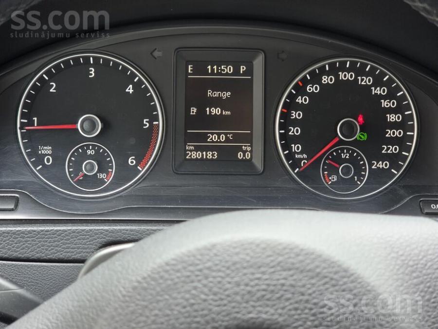 Pelēks Volkswagen Multivan 2011 Rīga, ar dzinēja tilpumu 2.00 L un nobraukumu 280 tūkst. km par 17500 €, foto 10 vietnē AUTOMOTO.COM.LV