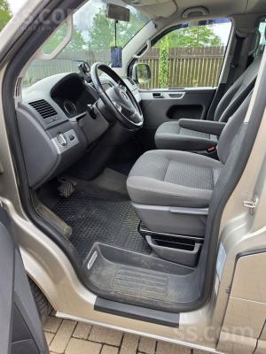 Pelēks Volkswagen Multivan 2011 Rīga, ar dzinēja tilpumu 2.00 L un nobraukumu 280 tūkst. km par 17500 €, foto 11 vietnē AUTOMOTO.COM.LV