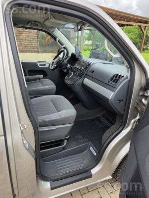 Pelēks Volkswagen Multivan 2011 Rīga, ar dzinēja tilpumu 2.00 L un nobraukumu 280 tūkst. km par 17500 €, foto 12 vietnē AUTOMOTO.COM.LV