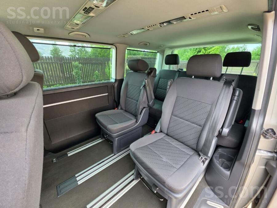 Pelēks Volkswagen Multivan 2011 Rīga, ar dzinēja tilpumu 2.00 L un nobraukumu 280 tūkst. km par 17500 €, foto 13 vietnē AUTOMOTO.COM.LV