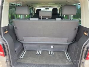 Pelēks Volkswagen Multivan 2011 Rīga, ar dzinēja tilpumu 2.00 L un nobraukumu 280 tūkst. km par 17500 €, foto 16 vietnē AUTOMOTO.COM.LV