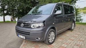 Pelēks Volkswagen Multivan 2011 Rīga, ar dzinēja tilpumu 2.00 L un nobraukumu 174 tūkst. km par 18690 €, foto  vietnē AUTOMOTO.COM.LV