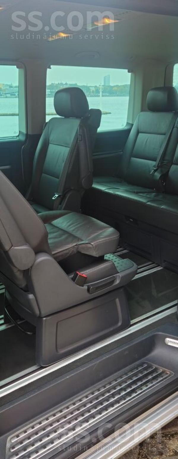 Grey Volkswagen Multivan 2011 in Riga, with an engine capacity of 2.00 L and mileage of 393 thousand km for 14300 €, photo 8 on AUTOMOTO.COM.LV